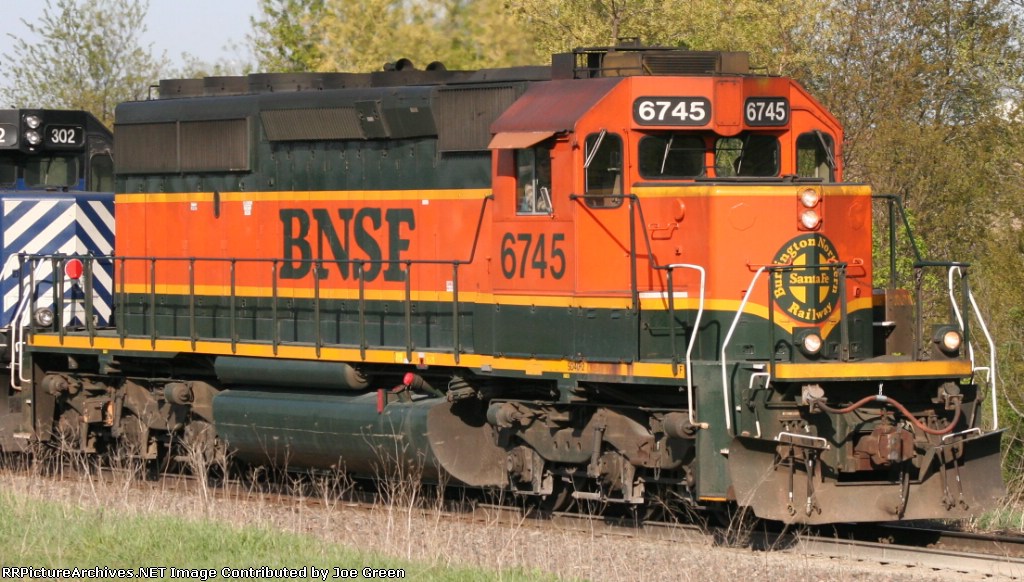 BNSF 6745